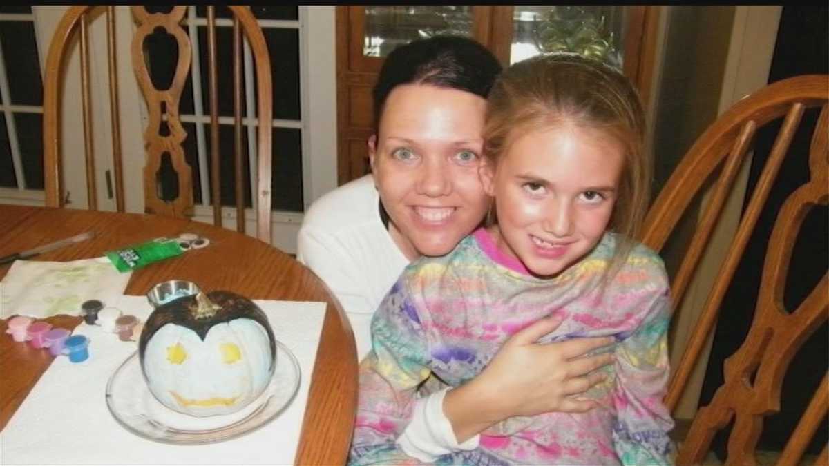 11-year-old takes control of SUV after mother suffers seizure at the ...