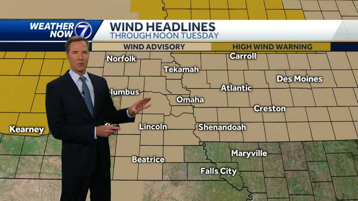 Windy Monday night ahead. Here's what you can expect