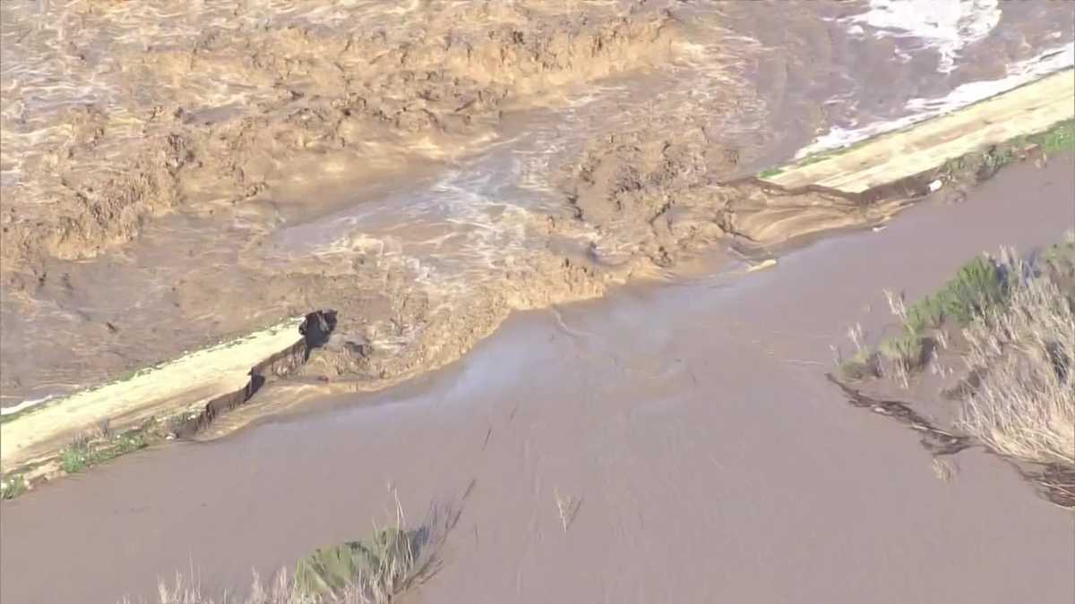 Aerial footage shows Salinas River flooding, broken levees