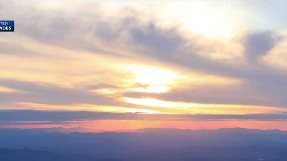 Wake Up Call: Check out this Mount Washington sunset