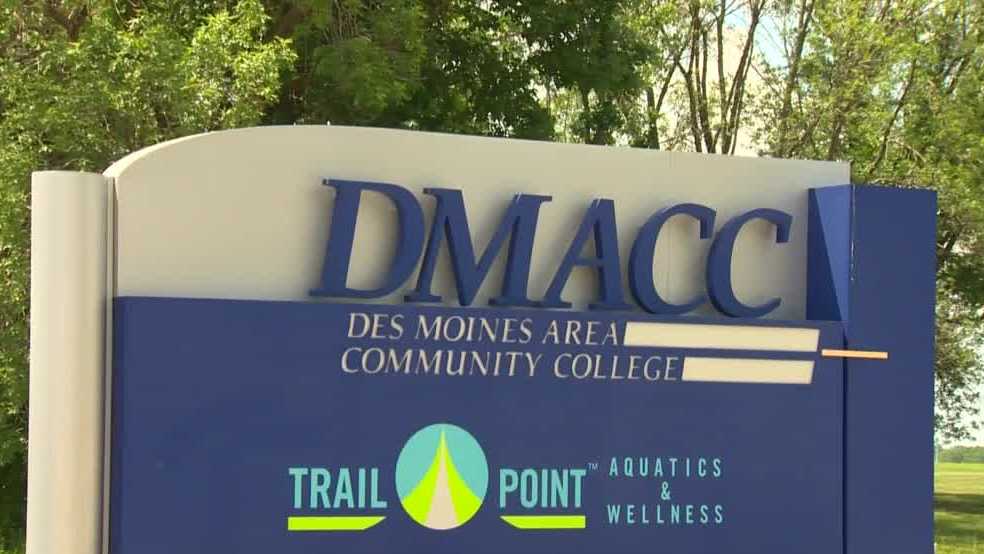 DMACC resumes in-person classes, but students can't access school's network