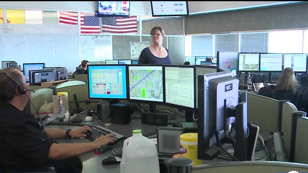 Albuquerque 911 dispatcher center in need of people