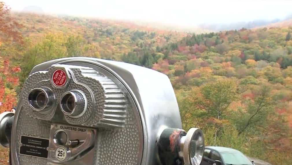 New Hampshire fall tourism in 2021 set record