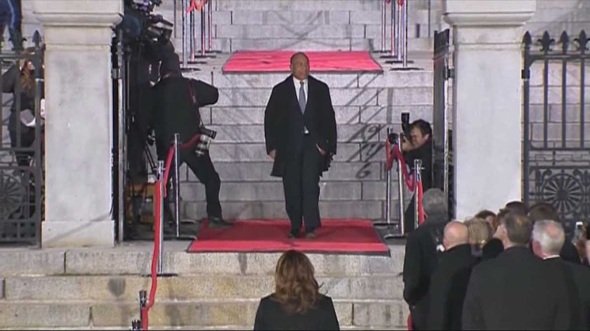 Gov. Patrick takes ‘lone walk’ through State House