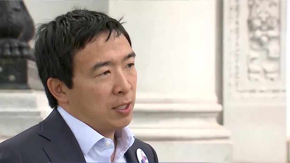 In NH, presidential candidate Andrew Yang touts universal basic income