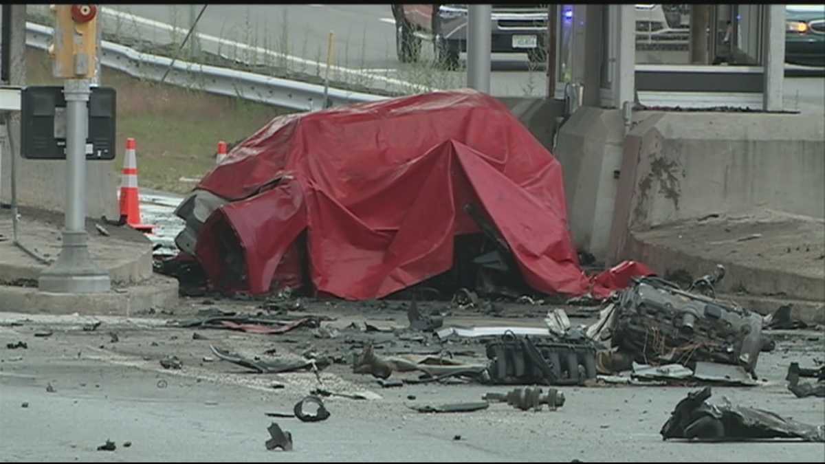 Merrimack Fatal Tollbooth Crash