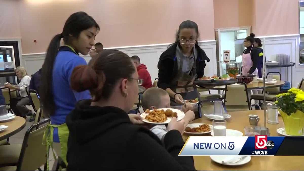 Charity kitchen reopens for first hot meal since gas disaster