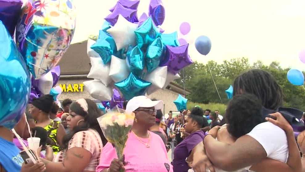 Family holds vigil for Shively double homicide victims