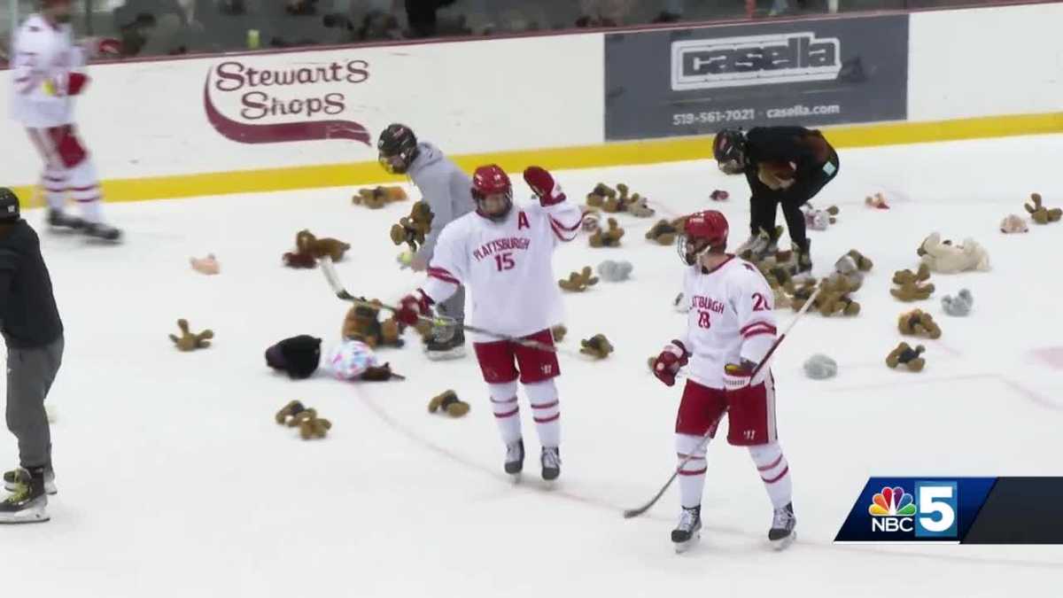 SUNY Plattsburgh men's ice hockey holds off late comeback, takes 4-3 win