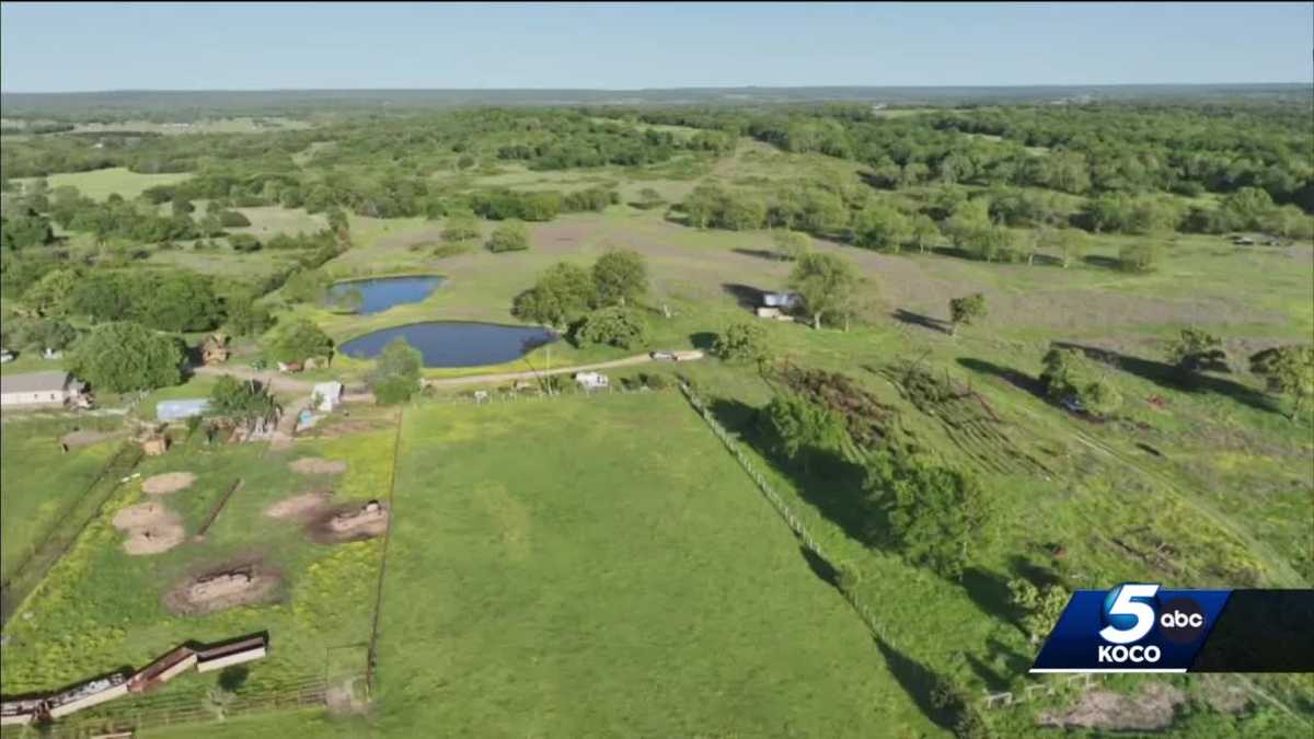 Community holds vigil after 7 bodies found on Henryetta property