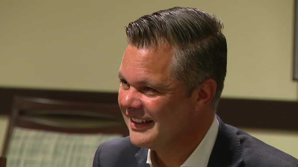 Zach Nunn speaks to Iowa business leaders about immigration reform