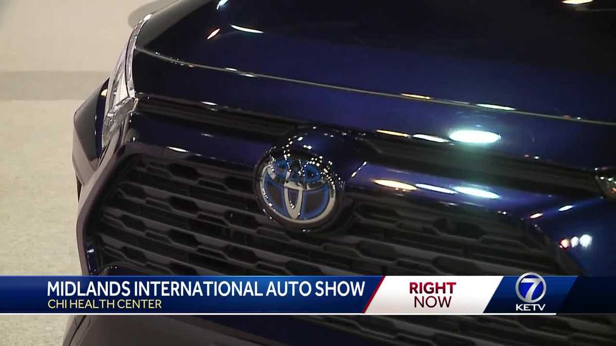 CHI Health Center hosts Midlands Auto Show; RVs featured this year