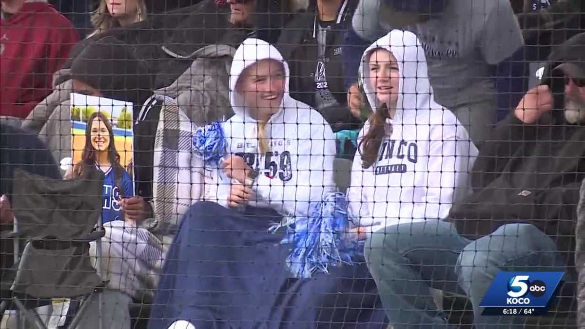 Minco softball team recovers from crash, makes state tournament