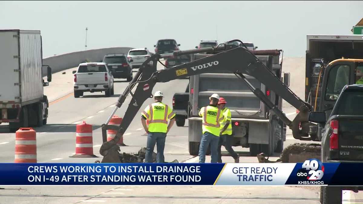 Contractors close I-49 exit after groundwater seeps into asphalt