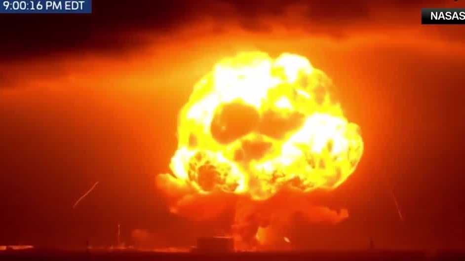 Blue Origin New Glenn rocket explodes on launch pad