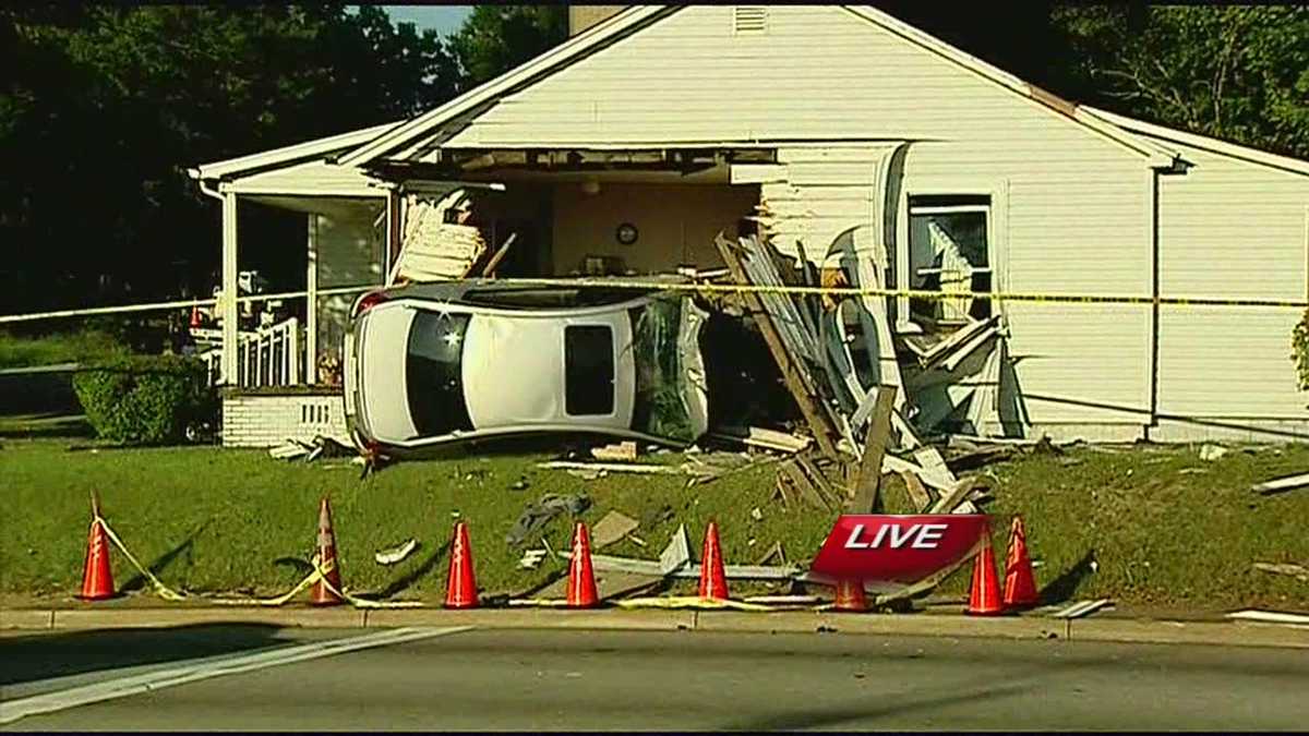 Car hits house in Greenville County