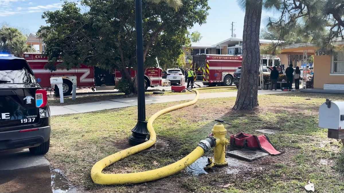 Fire breaks out at Fort Myers apartment building Tuesday