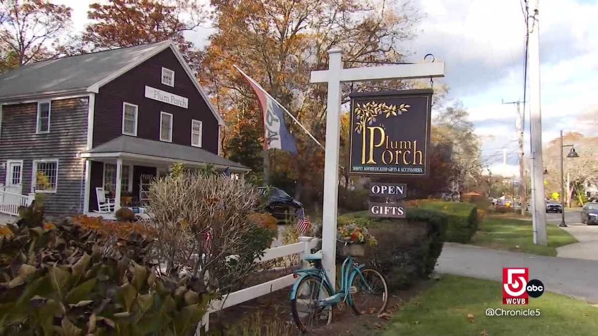 A year-round burst of color at The Plum Porch