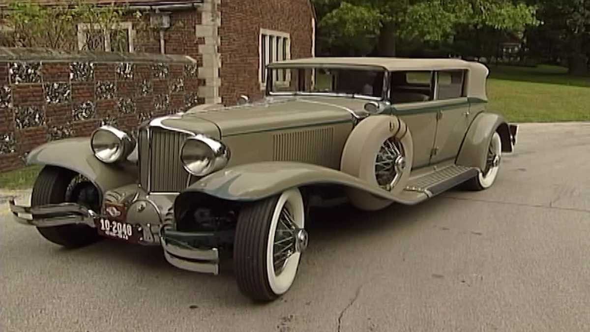 Behind the architect's wheel: Frank Lloyd Wright's preferred automobile
