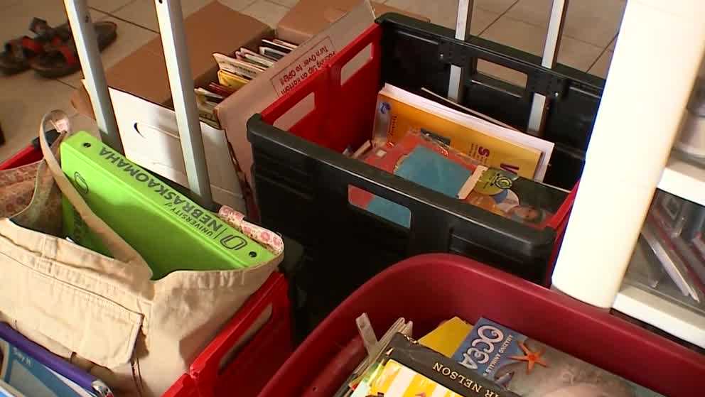 Omaha teacher collecting donations, tutoring Ukrainians