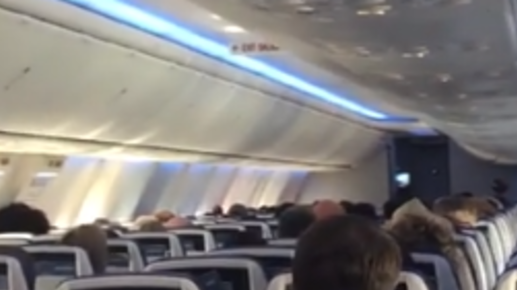 'Taking you places you ain’t ever been': Flight attendant entertains ...
