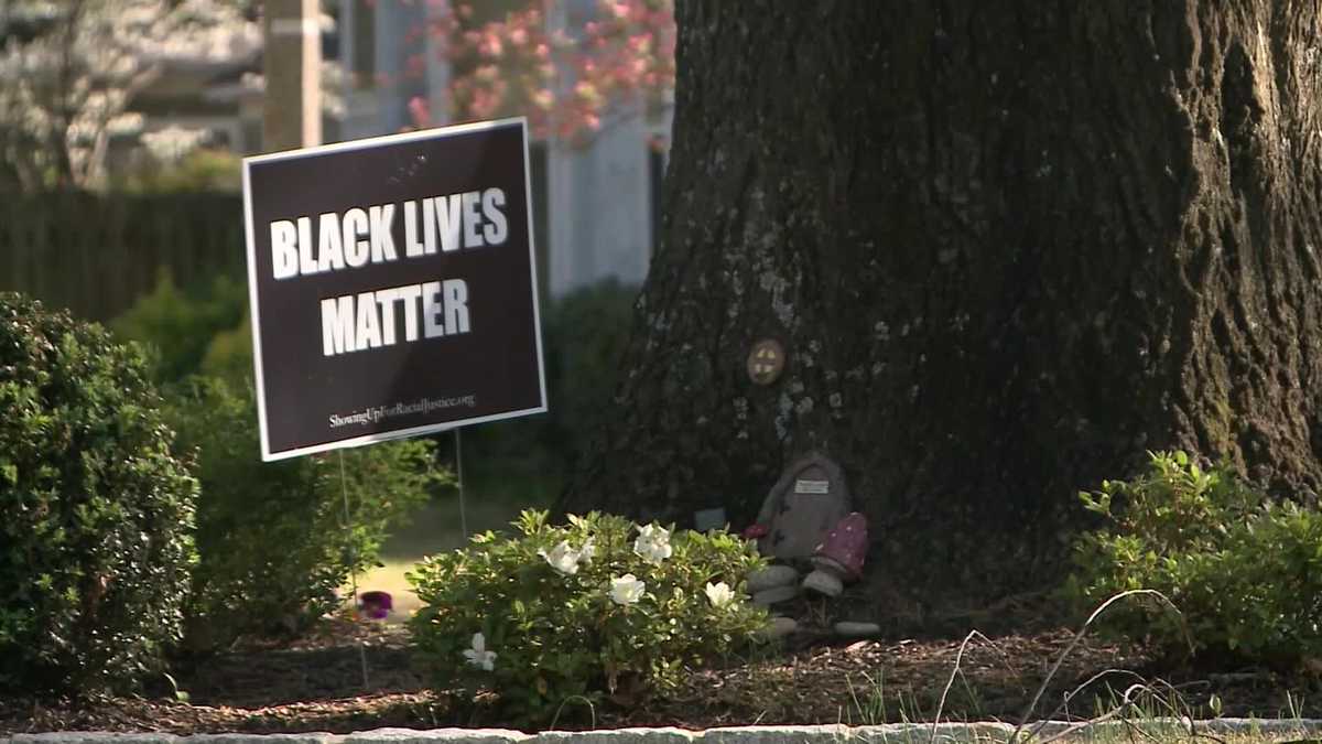 Woman's Black Lives Matter yard sign angers neighbors
