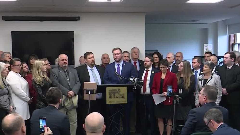 Maine Republicans say Secretary of State 'unfit' for her role