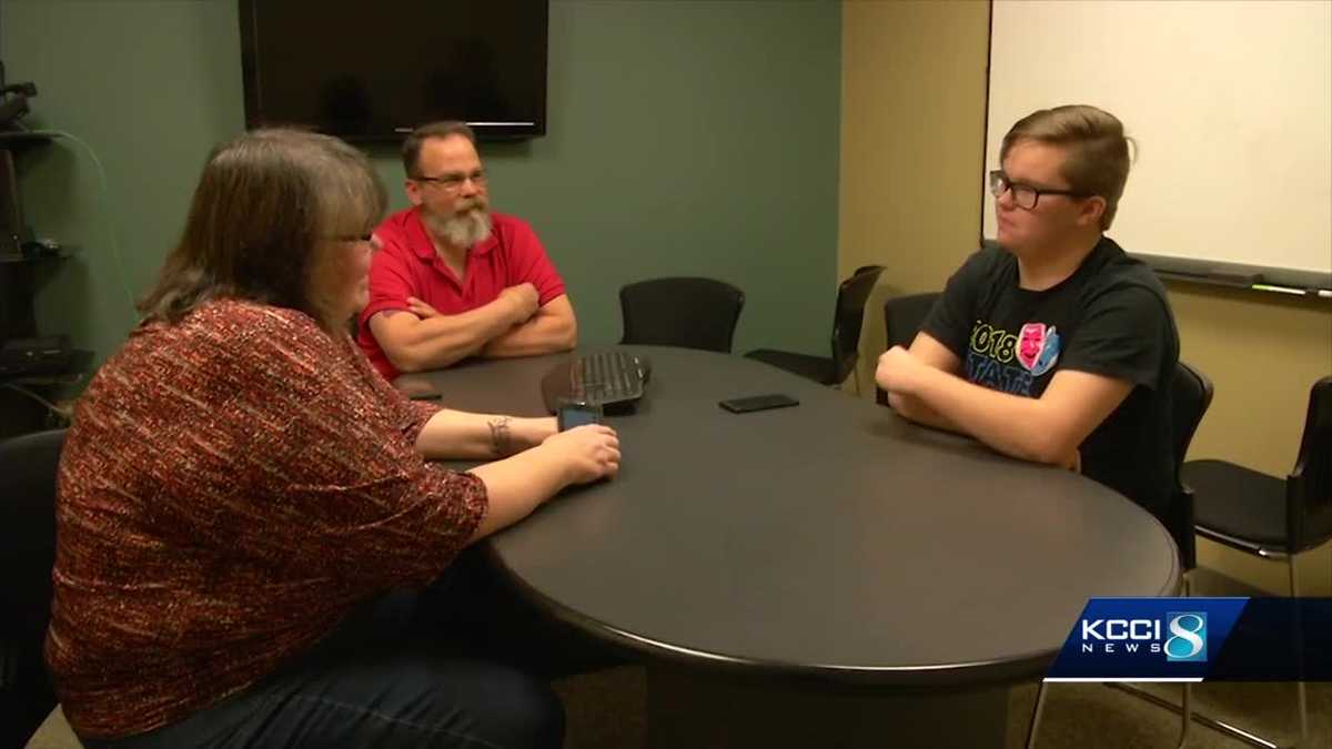 Iowa transgender teen barred from 'Boys State' program