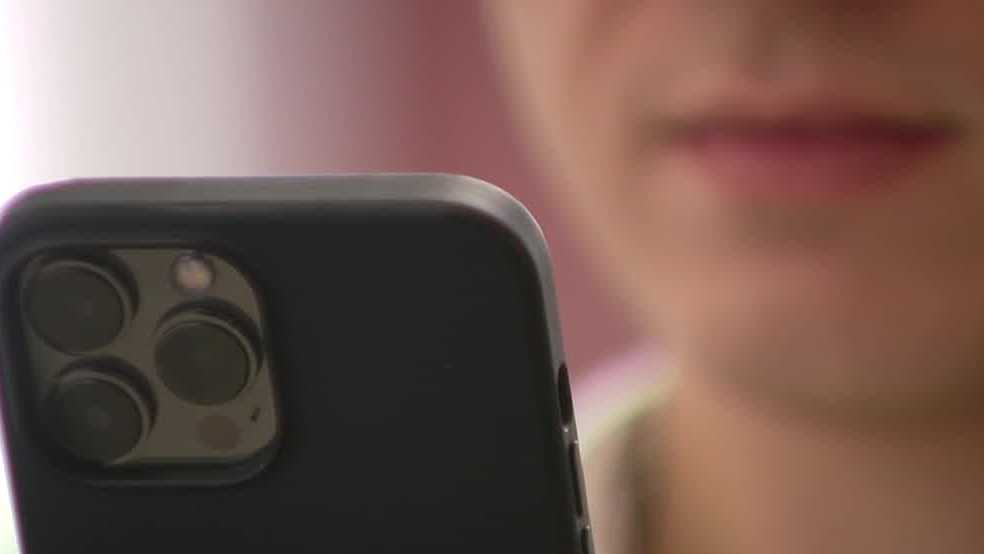 Countless Nebraskans receive DMV spam text; BBB warns not to respond