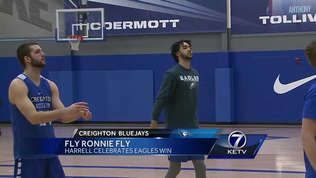 Ronnie Harrell Jr. celebrates Eagles Super Bowl win