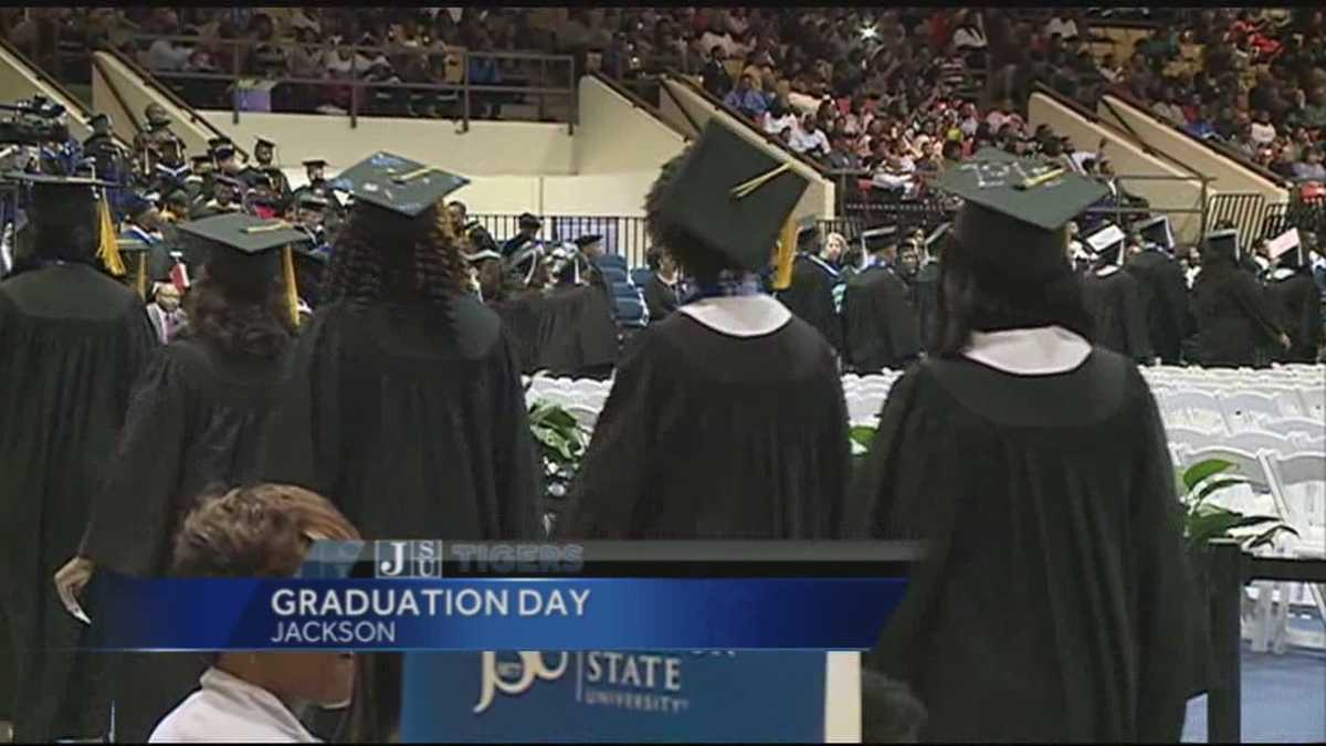 JSU holds graduation