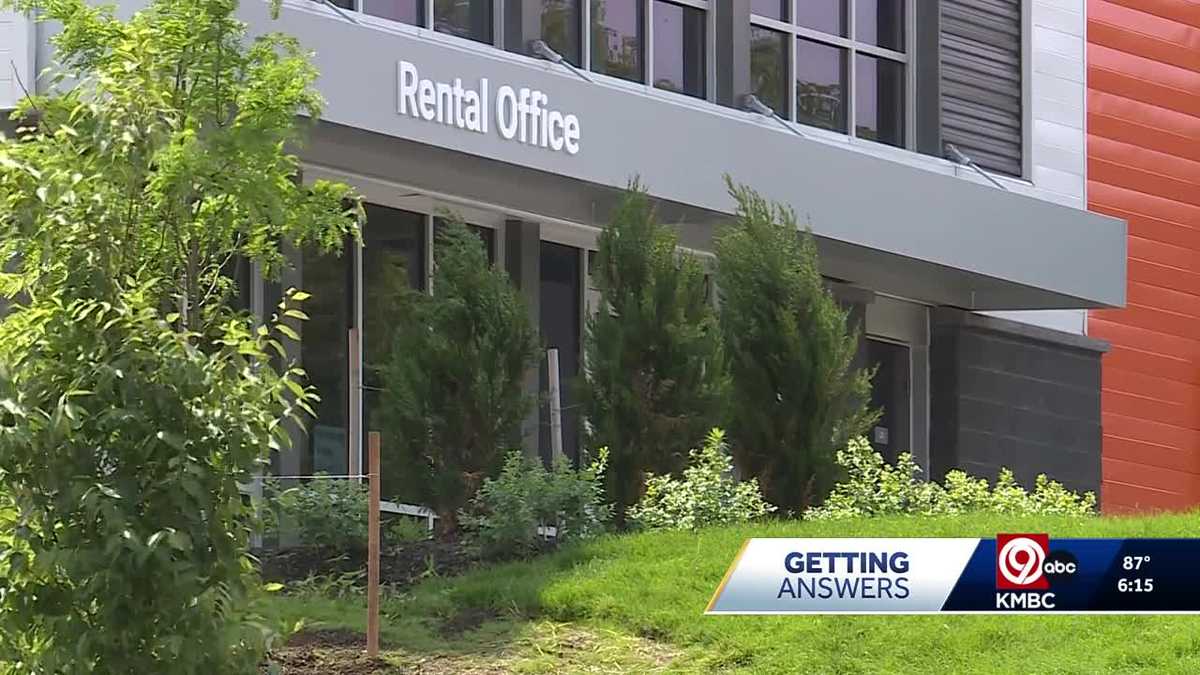 Former Cloverleaf residents face new issues after complex closed