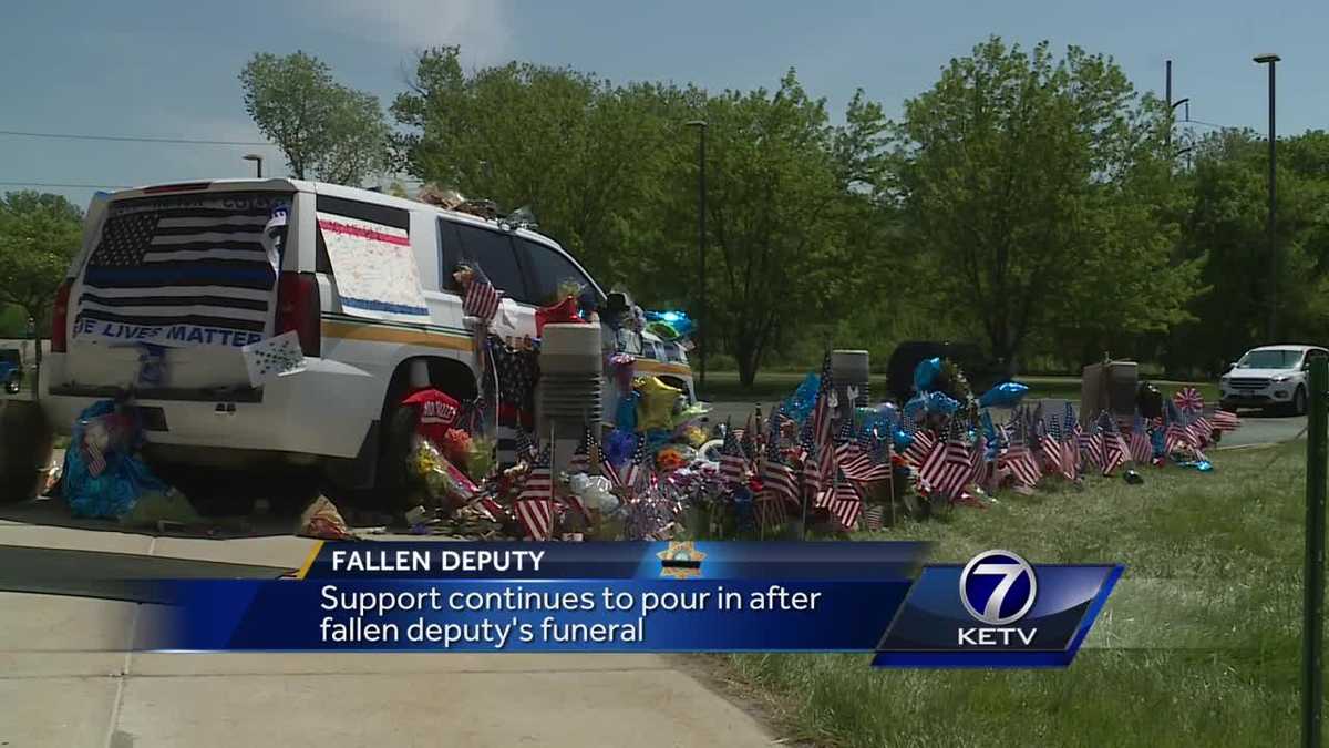 Support Continues To Pour In After Fallen Deputy S Funeral