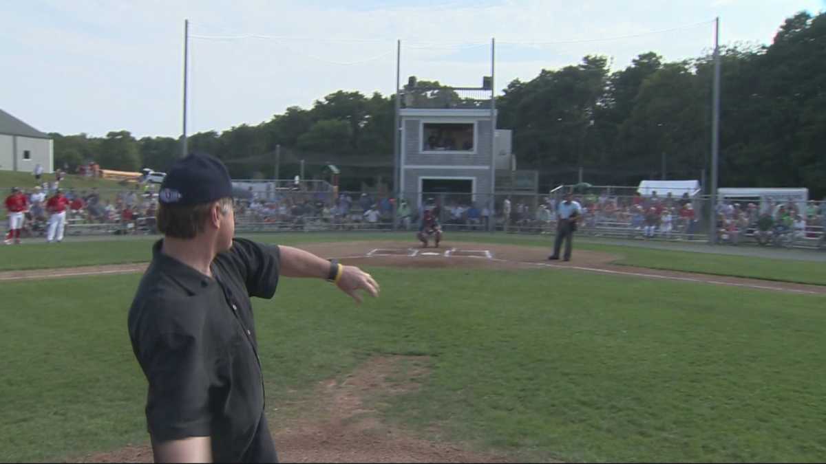 Ed Harding throws out first pitch at Brewster Whitecaps game
