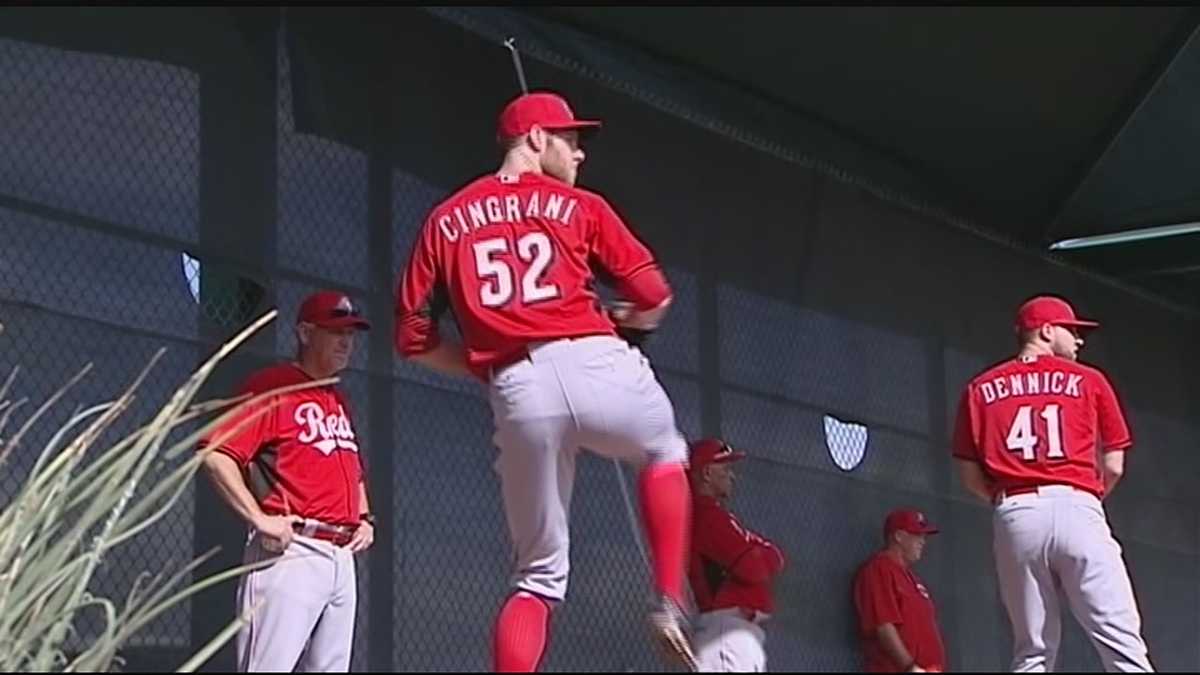 George Vogel catches up with pitchers, catchers in Goodyear, Arizona