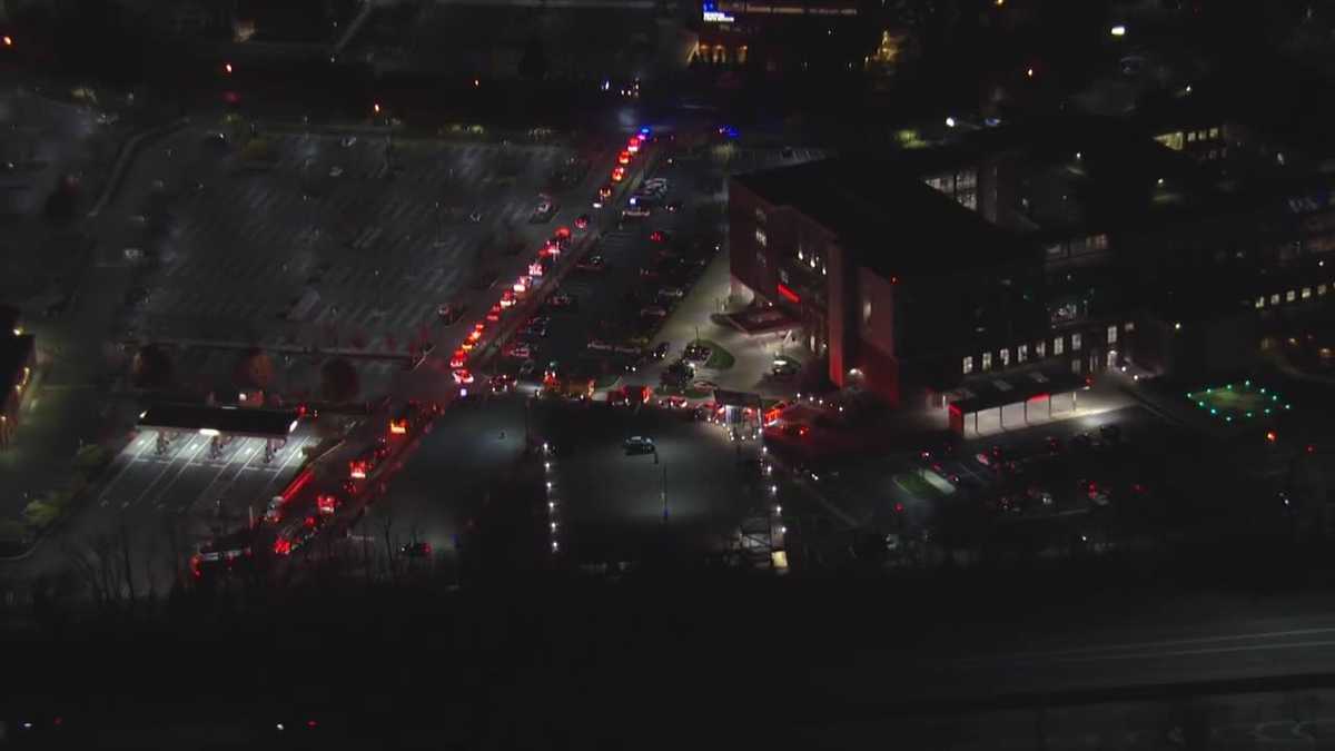 Mile-long line of first responders escort fallen Oldham County ...