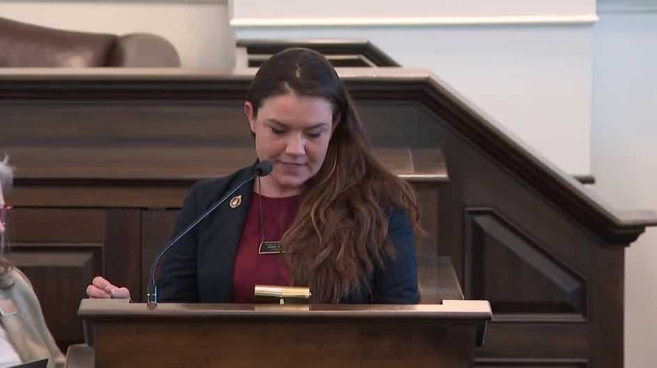 Police: State Rep. Jodi Newell arrested for DUI after crash