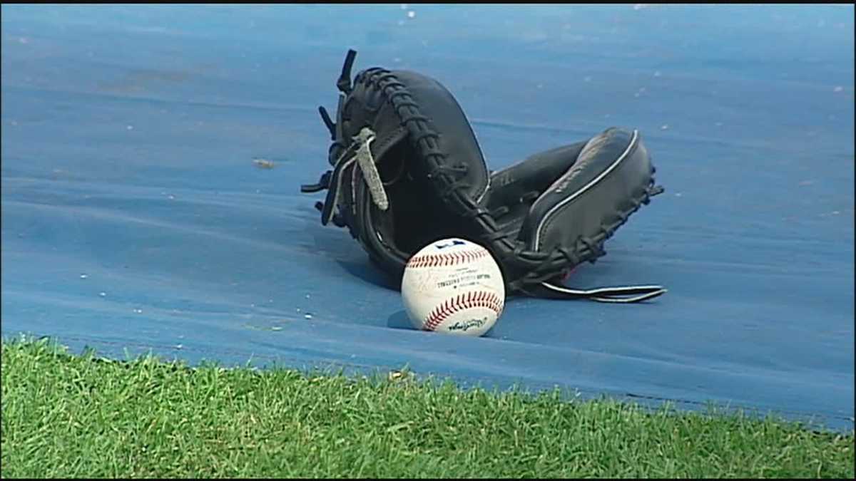 Royals grounds crew prepares surprises for ALCS games
