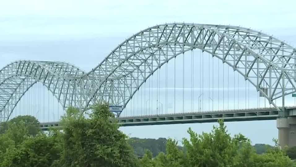 Iowa to receive over $400 million to fix stucturally-deficient bridges