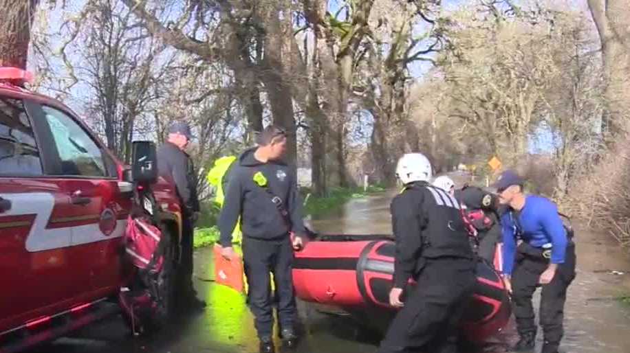Watch: Person rescued on raft after Sacramento County flooding