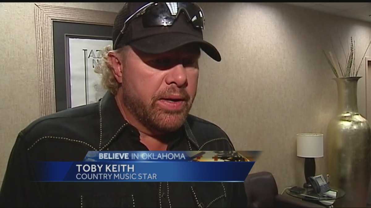 Toby Keith describes Moore as resilient, strong