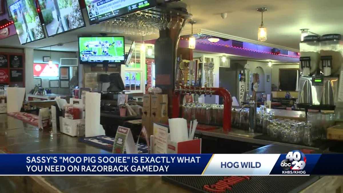 Sassy's Moo Pig Sooie is exactly what you need on Razorback gameday