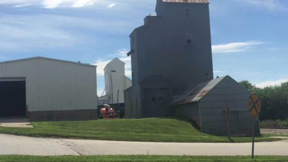 Century-old grain elevators to be torn down
