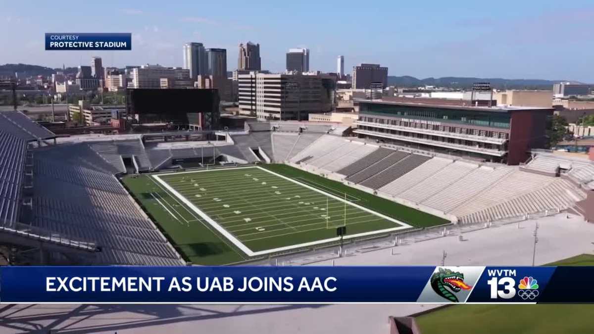 UAB fans celebrate AAC invitation