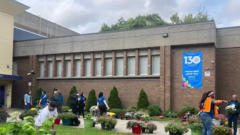 3,000 BCBS employees take part in 13th annual Service Day