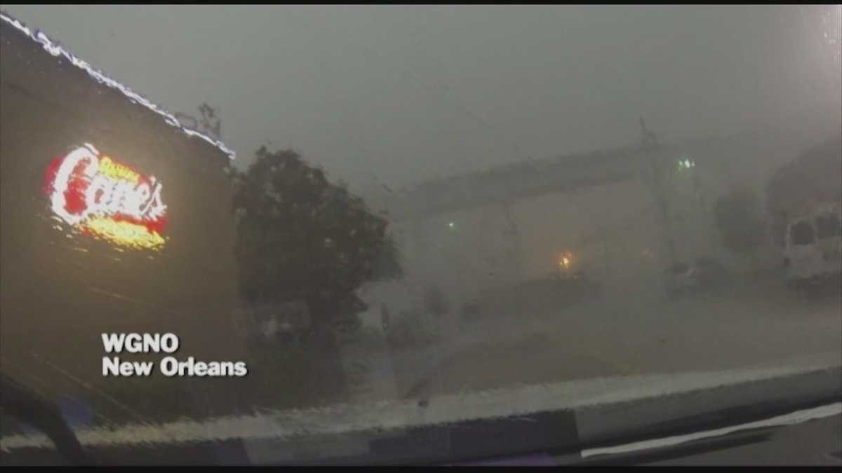 Eyepoppers: Wind blows train off bridge