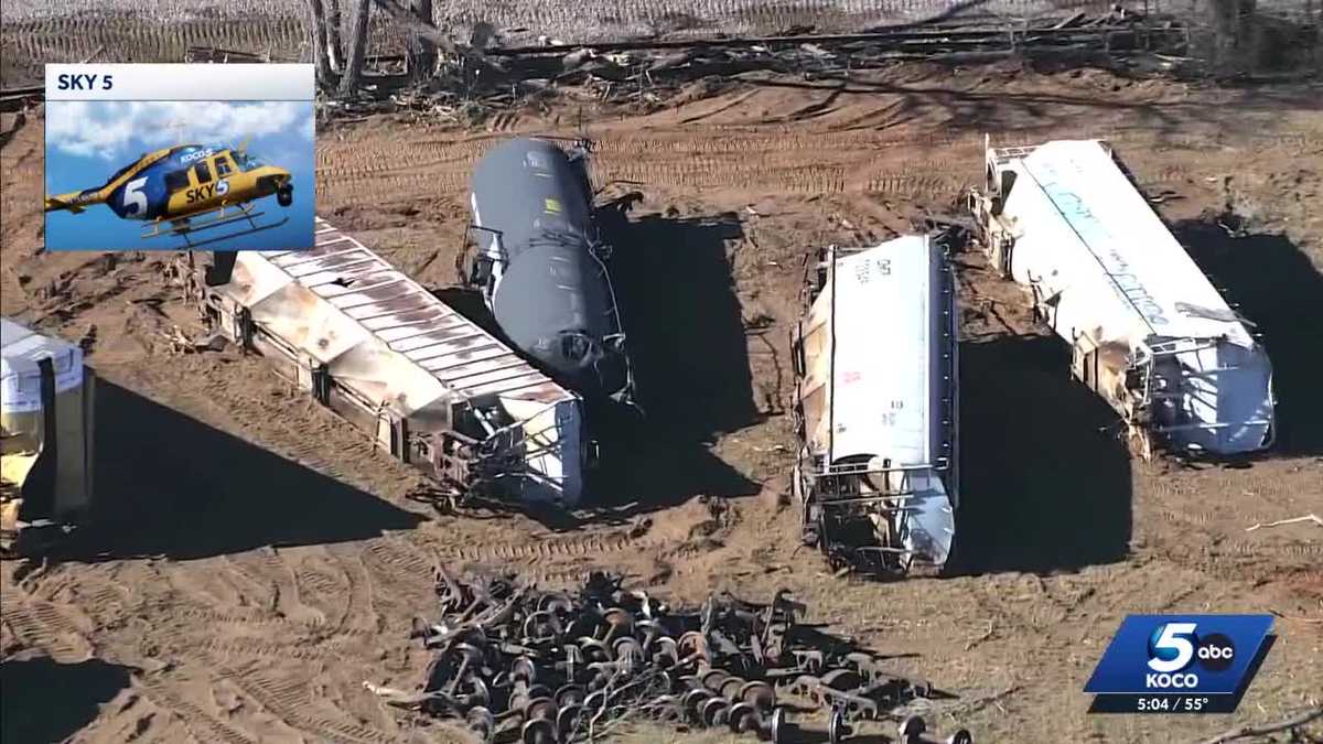 Tankers were empty at time of freight train derailment in Dover
