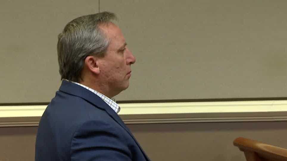 Former pastor accused of possessing 40,000 child sexual abuse images ...