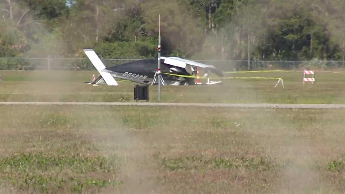 Pilot dies in small plane crash at Florida airport