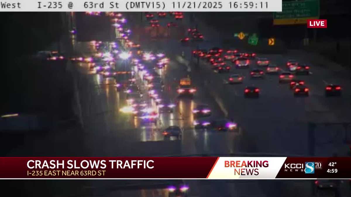 Des Moines traffic slowed by crash on Interstate 235